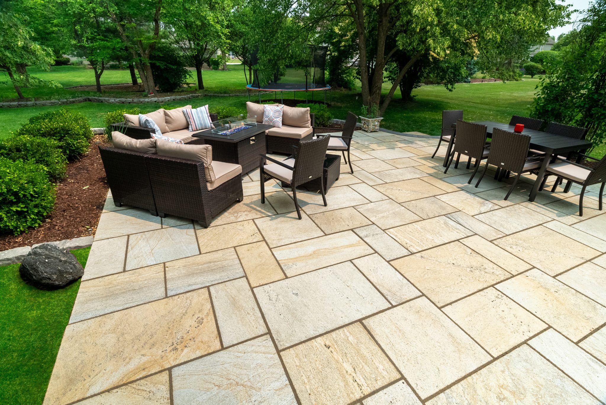 Patios & Pools - Instone