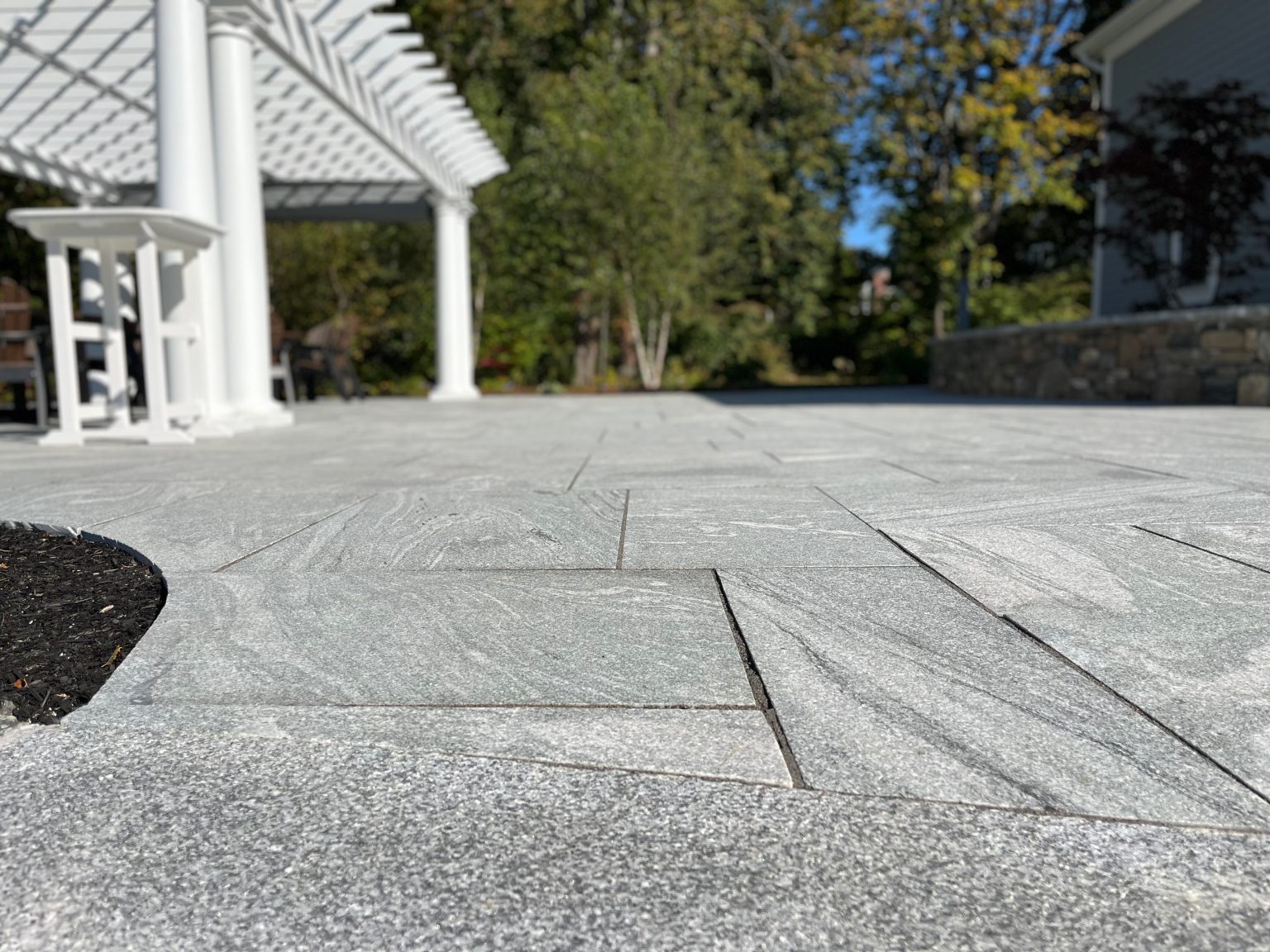 Granite vs. Sandstone: History, Differences, and Regional Uses in ...